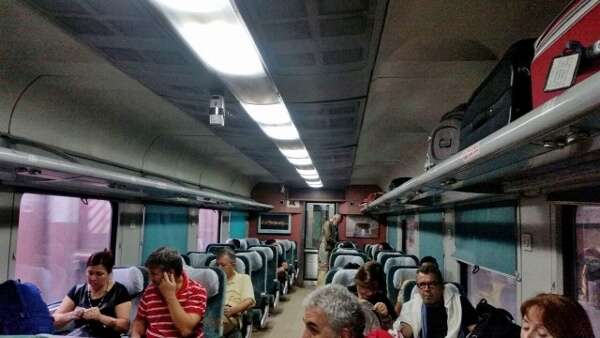 India Train Travel Tips - Indian Railways {First Timers} - Gr8 Travel Tips