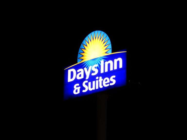 Days Inn & Suites Moncton, New Brunswick {Review & Photos} - Gr8 Travel ...