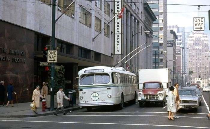 30 Awesome Nostalgic Photographs Of Vancouver, BC - Gr8 Travel Tips