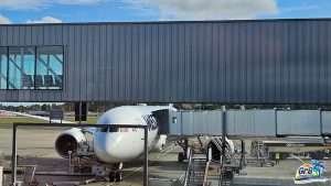 WestJet Premium Economy Class {Dreamliner Flight Review} - Gr8 Travel Tips